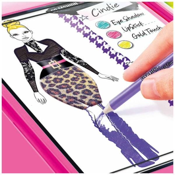 Style 4 Ever Fashion Designer Portfolio - Kreativt Sæt - Style 4 Ever ...